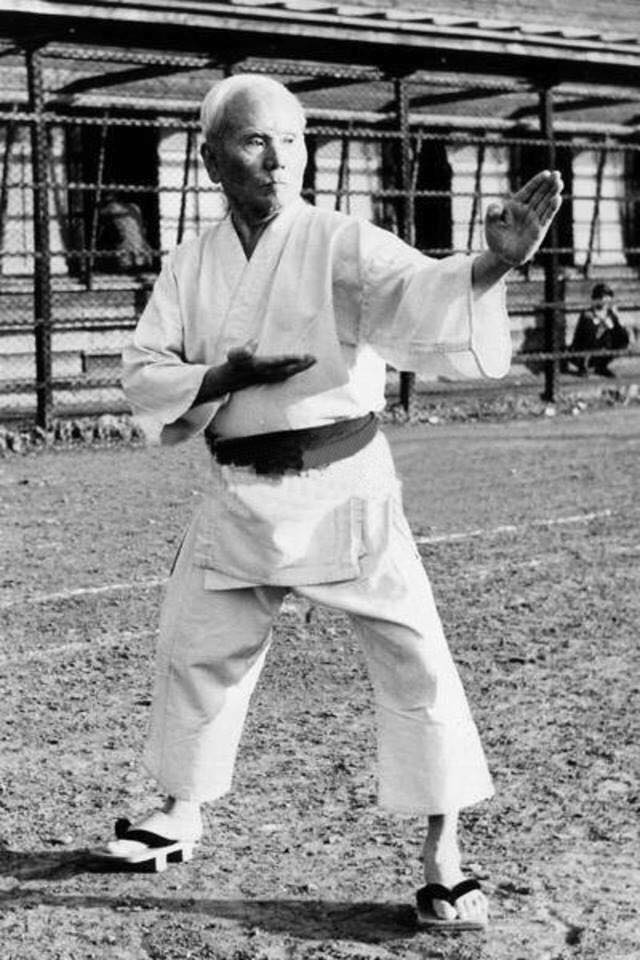 Yoshitaka Funakoshi’s Shotokan - Jissen Karate